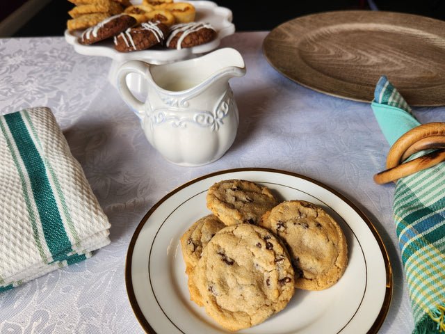 Cookies - Linda's Signature Chocolate Chip cookies – Linda's Kitchen