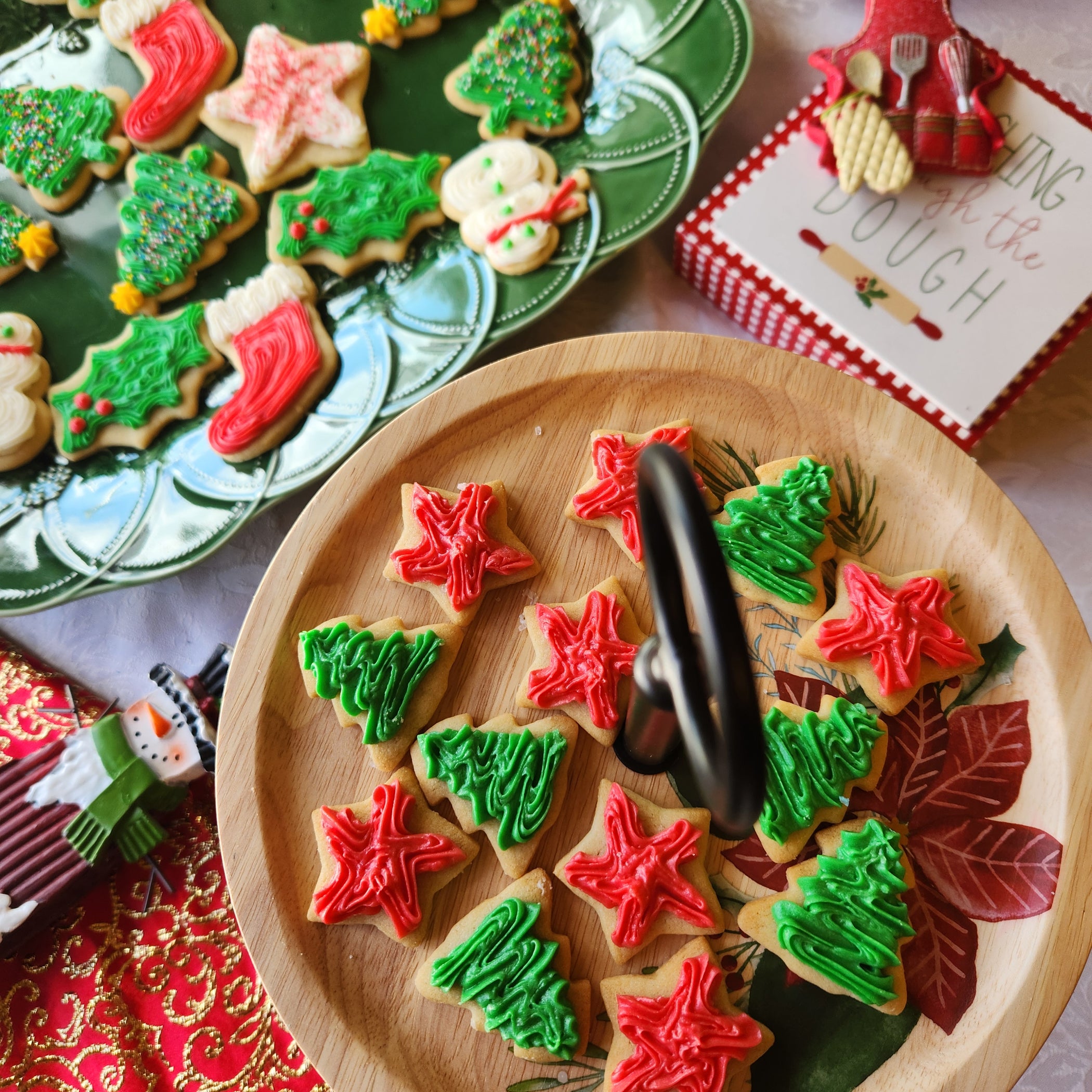 Iced cut out cookies – Linda's Kitchen